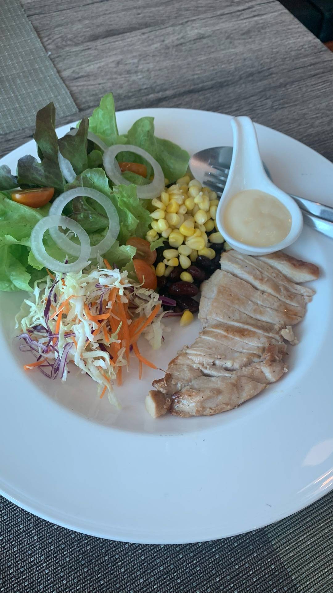 รีวิวที่แนะนำ สลัดอกไก่ย่าง