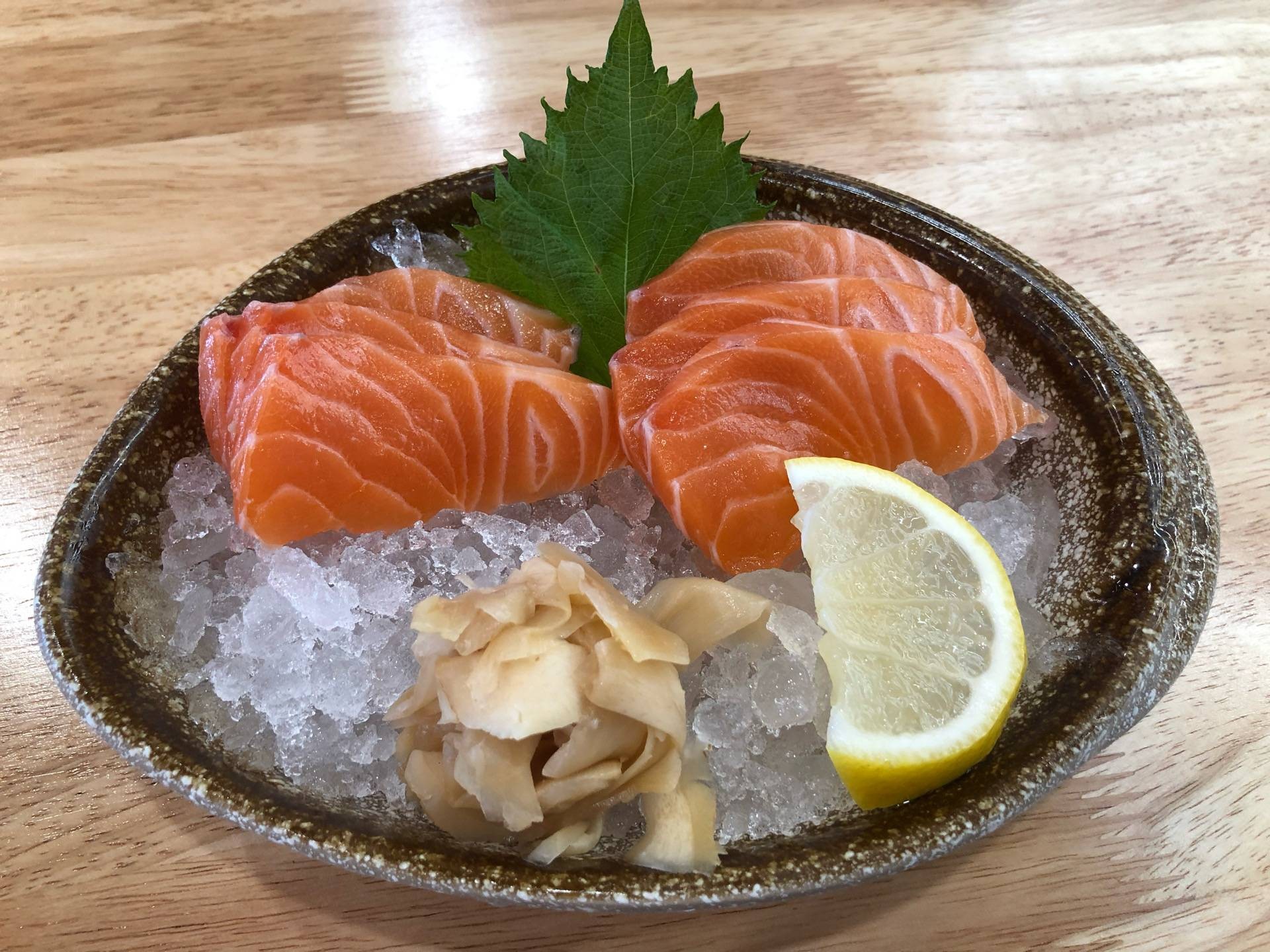 รีวิวที่แนะนำ Salmon Sashimi