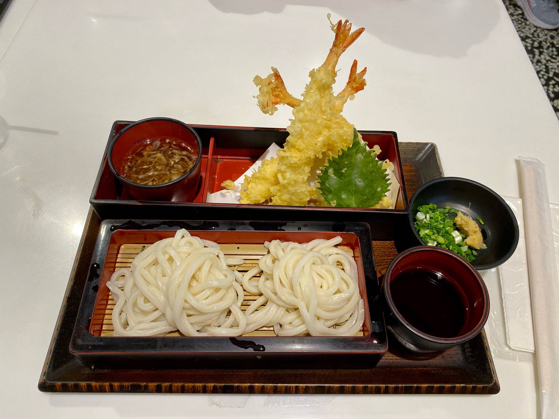 รีวิวที่แนะนำ Ebi Tempura Tensaru Udon
