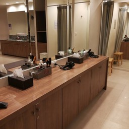 ร้าน Absolute You (แอ็บโซลูทยู) Silom