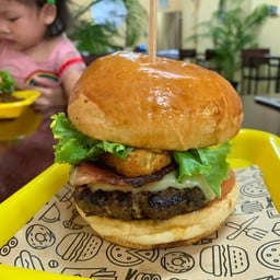 [รีวิว] ร้าน BMC Burger บางแสน | เมนูแนะนำ รูปภาพ ราคา