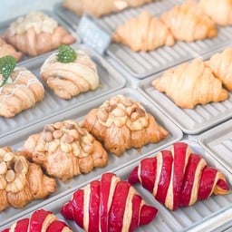 ร้าน Raga coffee and homemade bakery ระกา คอฟฟี่ แอนด์ โฮมเมดเบเกอรี่ ...