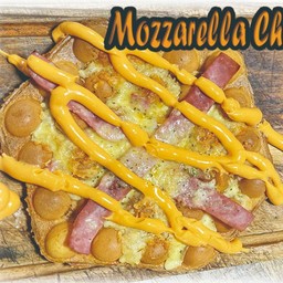 Meow Meow Korea Waffle Samyan | สั่งอาหารออนไลน์ล่วงหน้า รับที่ร้านผ่าน ...