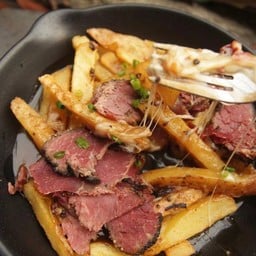 ร้าน BAD POUTINE ทรงวาด | รีวิวร้านอาหาร