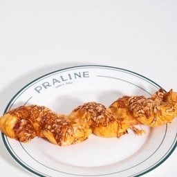 [รีวิว] ร้าน Praline Dining Room (Ratchapruke) | เมนูแนะนำ รูปภาพ ราคา