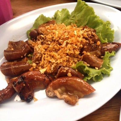 5 ร้านไส้ย่างเน้น ๆ กัดแน่น มันสะใจ!