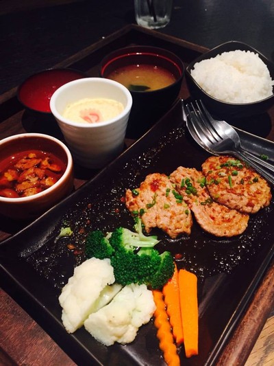 Chatnapa Ae มาเช็คอินที่ KUU & SAKE BAR เซ็นทรัลปิ่นเกล้า เมื่อ 14 ม.ค. 2013 - Wongnai