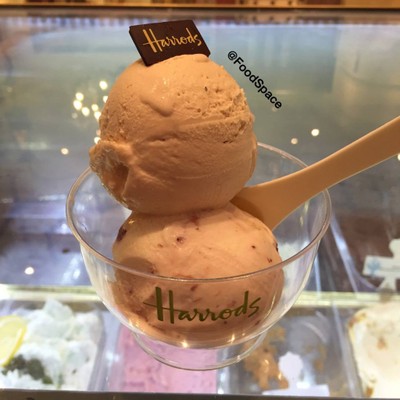รีวิว Harrods Emquartier - ร้านจากอังกฤษ ที่มีอาหารอร่อยและขนมพอทานได้ ...
