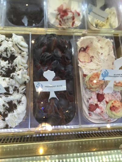 รีวิว Harrods Emquartier - ร้านจากอังกฤษ ที่มีอาหารอร่อยและขนมพอทานได้ ...