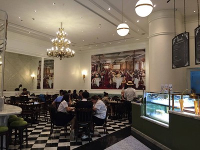 รีวิว Harrods Emquartier - ร้านจากอังกฤษ ที่มีอาหารอร่อยและขนมพอทานได้ ...