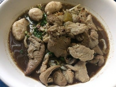 รีวิวที่แนะนำ เส้นเล็กลูกชิ้นหมูน้ำตก