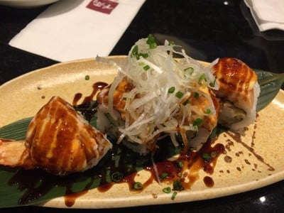 รีวิว Sen-ryo Sushi ทองหล่อ - คือแบบดีอะ แซลมอนเน้นๆ สำหรับคนชอบกินแซลมอน