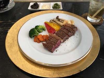 รีวิว Tong Teppan เกษตร - นวมินทร์ - Akita Beef Steak Rump A5