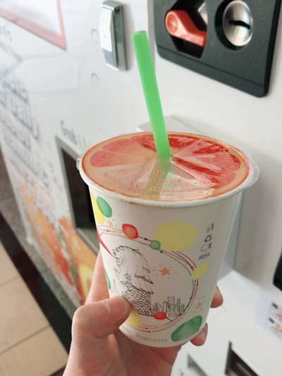 รีวิว I.jooz - น้ำส้มคั้น ตู้หยอดเหรียญ - Wongnai