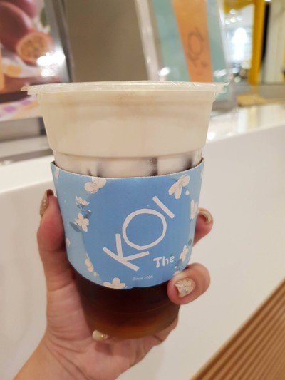 รีวิว KOI The' ออมนิ บิสซิเนส มอลล์ - Black tea macchiato นี่หละคือที่สุด