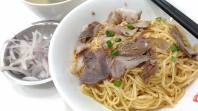 รีวิว Shwe Mingalar Bar & Restaurant - อีกร้านบาร์บีคิว ในย่าน China ...