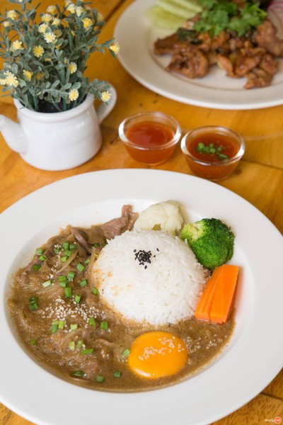 Smooth Cafe and Restaurant ขอนแก่น ร้านอาหารและคาเฟ่สุดชิก