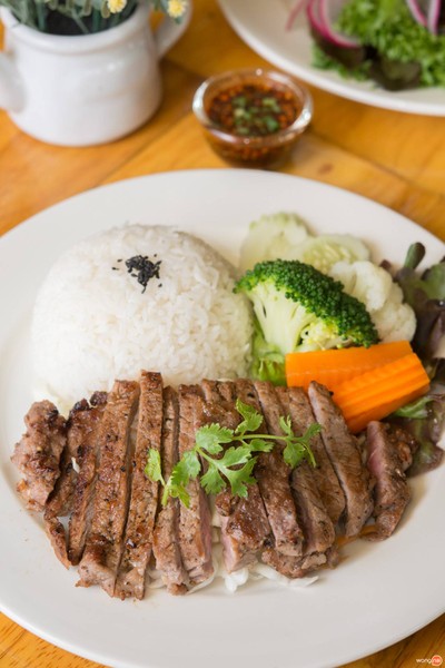 Smooth Cafe and Restaurant ขอนแก่น ร้านอาหารและคาเฟ่สุดชิก