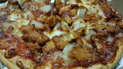 รีวิวที่แนะนำ New Orleans Chicken Lover Pizza