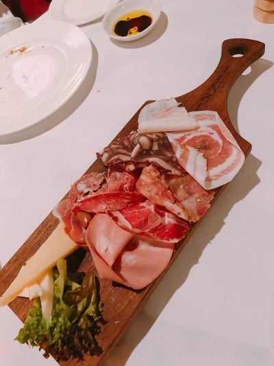 Cheese And Cold Cut ร้าน Lenzi Tuscan Kitchen - Wongnai