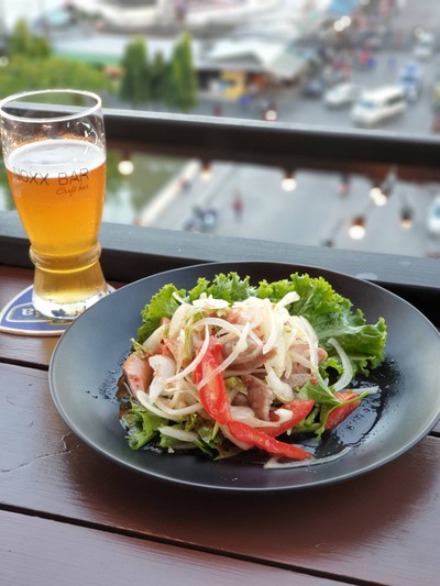 รีวิว NOXX Bar Craft & Rooftop - bar ชิลๆย่านเตาปูน - Wongnai