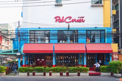 Red Corner ร้านน่านั่งชิลล์เมืองเอก หิวก็มาได้ สังสรรค์ก็ถูกใจ
