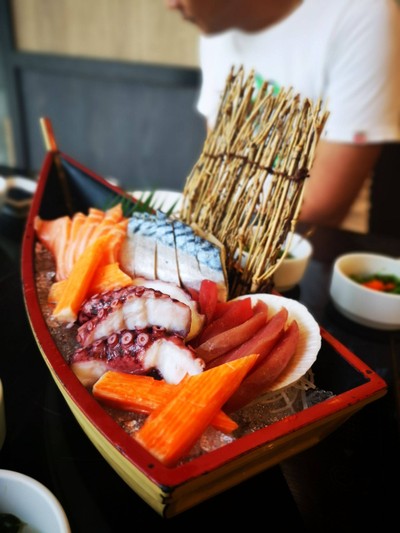 ซาชิมิ ร้าน Kin Japanese Buffet & Ramen The Avenue Ratchayothin