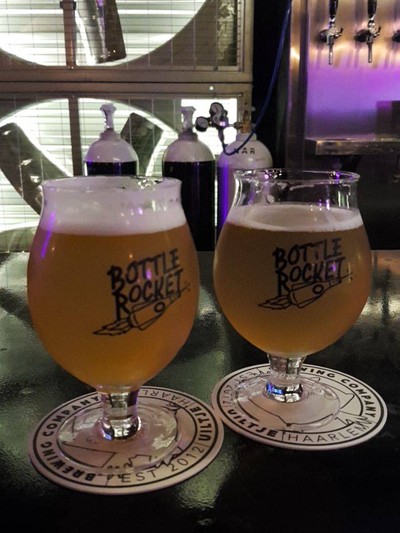 รีวิว Bottle rocket craft beer bar สนามเป้า - ร้านนี้เลย คอเบียร์ถนัดๆๆ ...