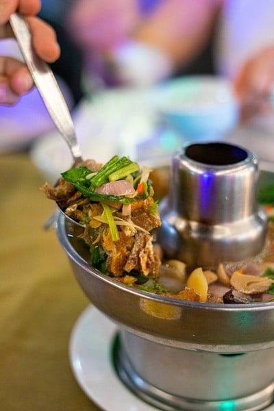 [รีวิว] ร้าน The Good View Village Restaurant & Karaoke แม่เหียะ | เมนู ...