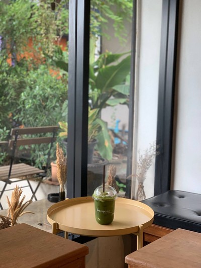 กาแฟมะพร้าว ร้าน Basic Space Coffee