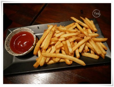 ฟรายส์ ร้าน ฉัน - Chunn เอกมัย