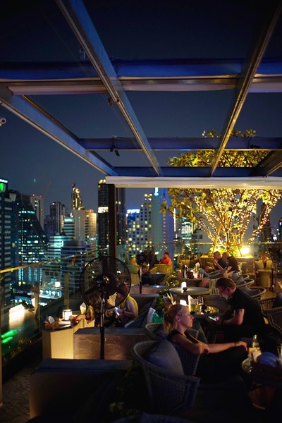รูป SKY On 20 (Rooftop Bar) Novotel Bangkok Sukhumvit 20