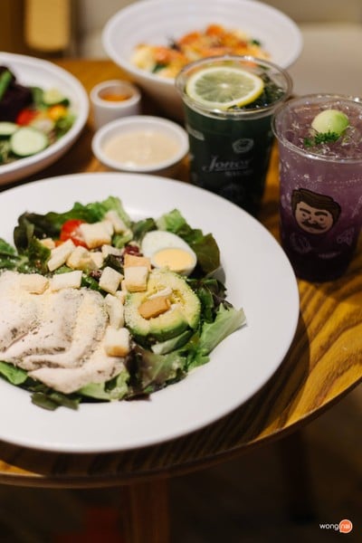 รูป Jones' Salad เอสพลานาด รัชดา
