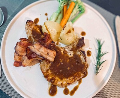 [รีวิว] ร้าน Alien Steak 168LDSt. | เมนูแนะนำ รูปภาพ ราคา - Wongnai