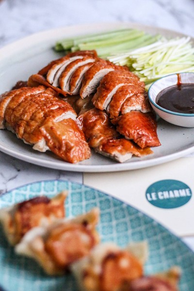 รีวิว Le Charme - Cheap and definitely super worth the money 🇨🇳🦆Peking ...
