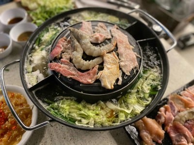 รูป จอมพล หมูกระทะ