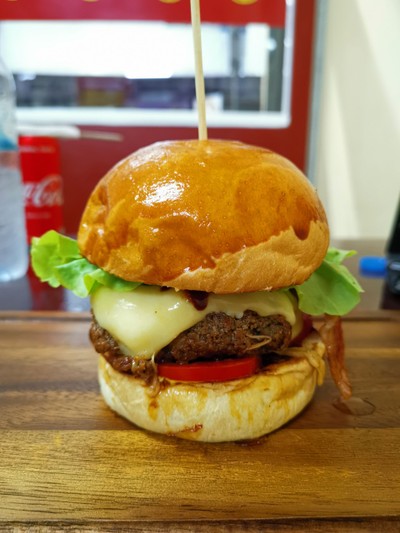 [รีวิว] ร้าน BMC Burger บางแสน | เมนูแนะนำ รูปภาพ ราคา