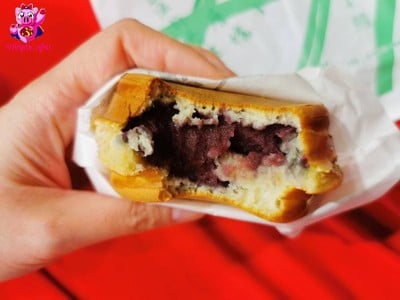 โอบังยากิไส้มันม่วง ร้าน Minamoto Kitchoan Obanyaki Dango Japanese ...