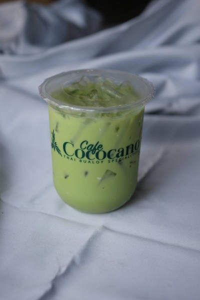 ชา(เขียว)นมเย็น • image ร้าน COCOCANO COFFEE คาเฟ่คนรักมะพร้าว โรงหนังลิโด้ - สยามสแควร์