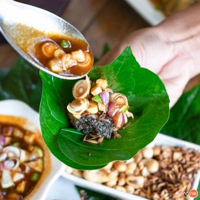 เมี่ยงปลากะพง • “เมี่ยงปลากะพง” ( 189 บาท) ปลากะพงทอดกรอบเสริ์ฟพร้อม ...