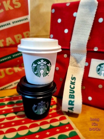 รีวิว Starbucks Station One - 🎄🎄Christmas Cooling Bag with Pudding Set ...