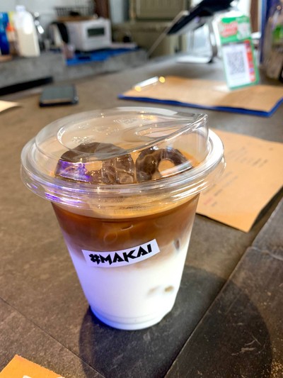 VANILLA LATTE ร้าน Makai Cafe and Space
