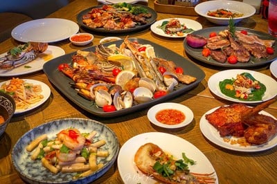 รูป Praya Kitchen Bangkok Marriott Hotel สุรวงศ์