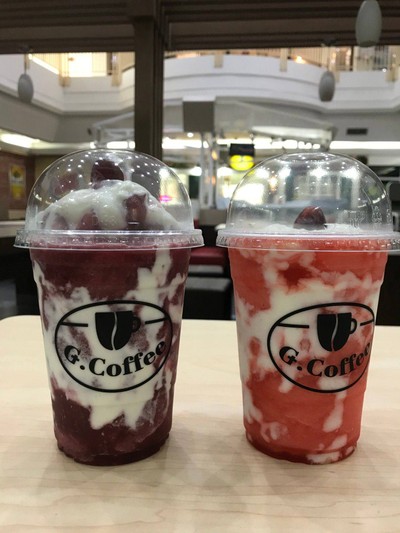 สมูทตี้โยเกิร์ตสตอเบอร์รี่ • สตอเบอรี่/ บลูเบอร์รี่/ กิวี /มะม่วงเสาวรส ร้าน G.COFFEE - Wongnai