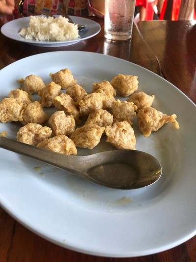 รูป สวนอาหารริมน้ำเล็กเสี่ยวหงษ์