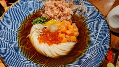 Hiyashi Ikura ร้าน Tsuru Udon ทองหล่อ - Wongnai