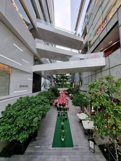 รูป EmQuartier