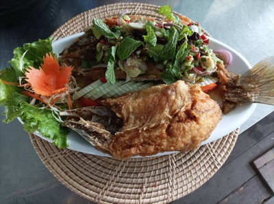 [รีวิว] ร้าน Captain Hook Riverfront Restaurant (กับตันฮุค เดอะริเวอร์ฟร้อนท์) | เมนูแนะนำ รูป ...