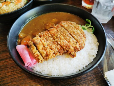 รูป Boss Ramen at North Hill Golf Club