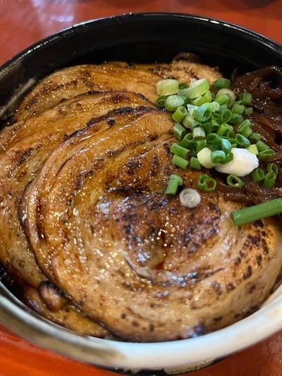 Aburi Chashu Don • zoom in ร้าน Bankara Ramen สุขุมวิท 39